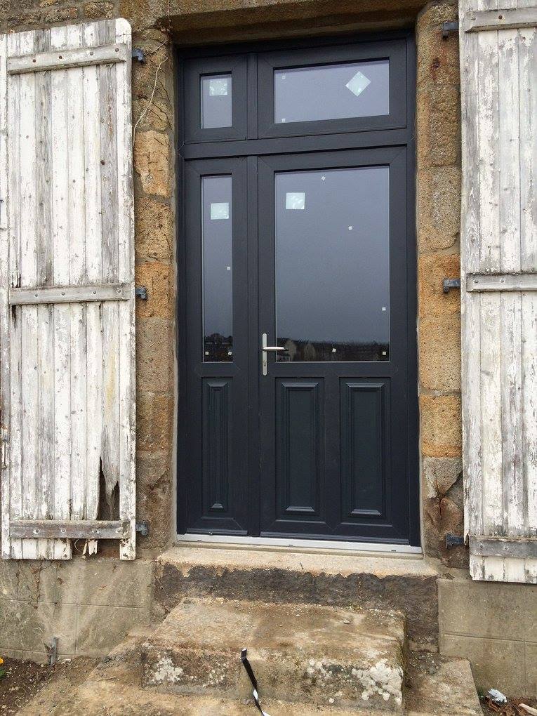 Pose d'une porte d'entrée - Couverture Zinguerie Menuiserie Plaquiste ...